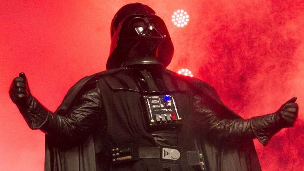 Plot to Star Wars spin-off Rogue One revealed to fans - BBC News