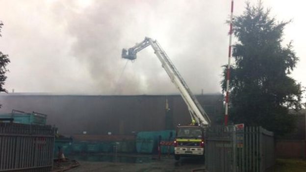 Fire at H W Martin Leeds waste treatment plant - BBC News