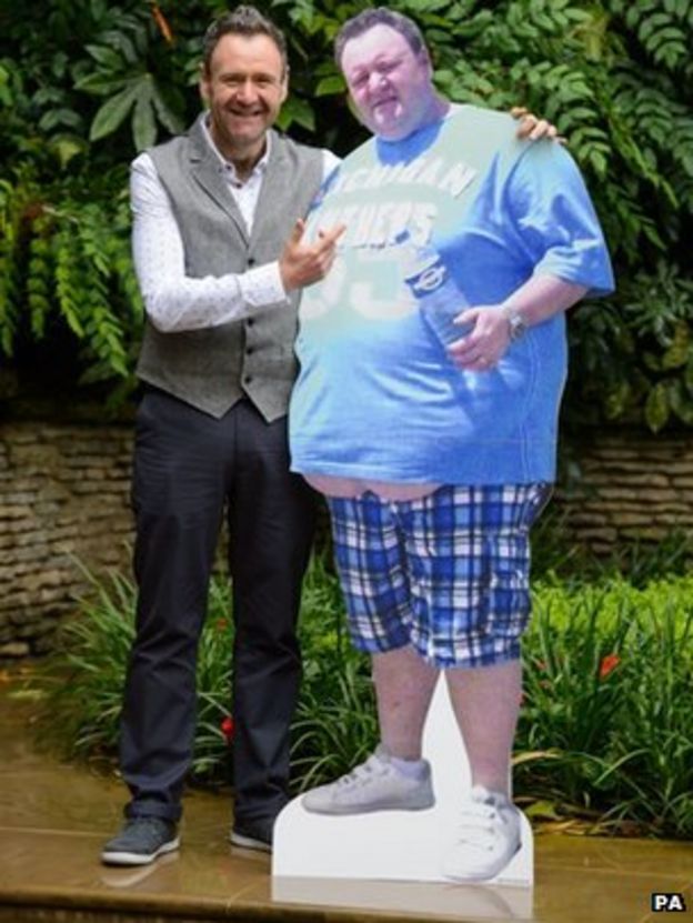 'Stuck in turnstile' fat Celtic fan named top slimmer - BBC News