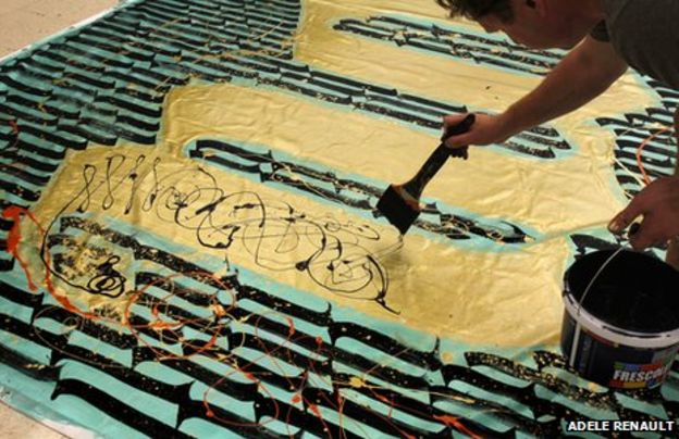 'Calligraffiti': The graffiti artist inspired by medieval scribes - BBC ...