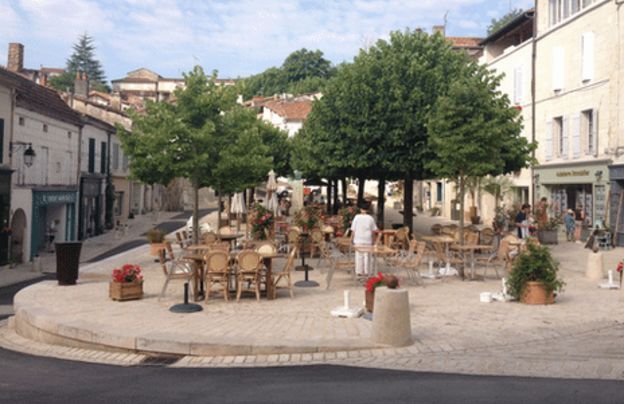 Rural France: A tale of two villages - BBC News