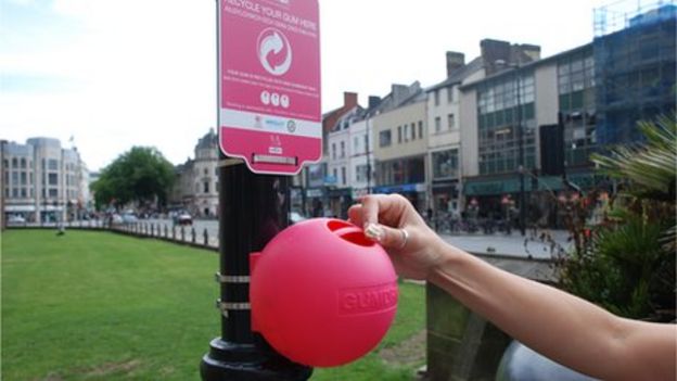 Colchester: Pink gum bins removed from 'Britain's oldest town' - BBC News