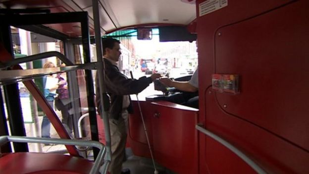 'Talking buses' introduced in Crawley - BBC News