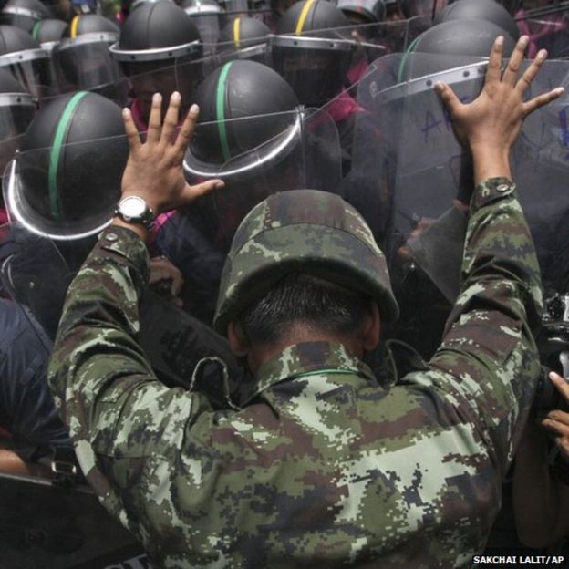 Day in pictures: 7 August 2013 - BBC News