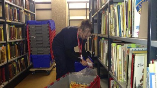 'Reinventing the library': Birmingham's futuristic vision - BBC News