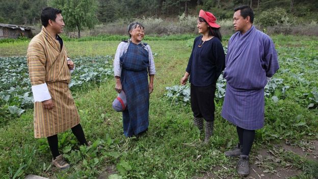 In pictures: Bhutan goes organic - BBC News