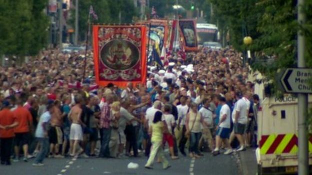 Police release east Belfast 12 July riot review details - BBC News