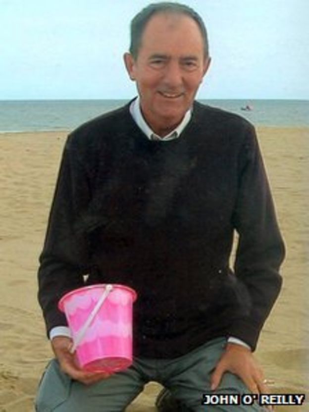 Brian Holmes 'killed in parking space row' at Asda - BBC News