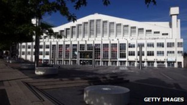 AEG 'to dominate London concert venues' - BBC News