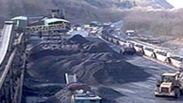 Unity miners share shifts to stop job losses - BBC News