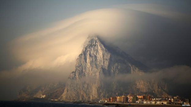 Gibraltar protest: In pictures - BBC News
