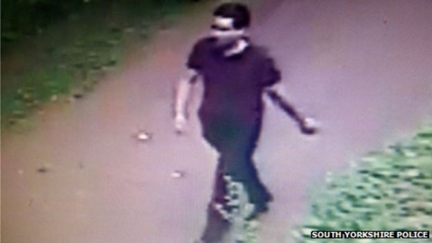 CCTV images of wanted Doncaster man released by police - BBC News