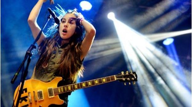 Haim announce headline UK tour for March 2014 - BBC News