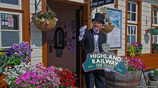 Main event: Perth to Inverness railway's 150th marked - BBC News