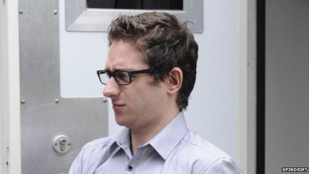 Alan Baker jailed for life for murdering John Weir - BBC News