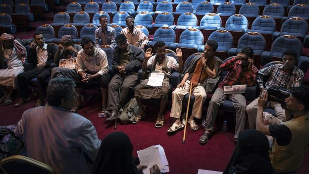 In pictures: Up close at Yemen's National Dialogue - BBC News