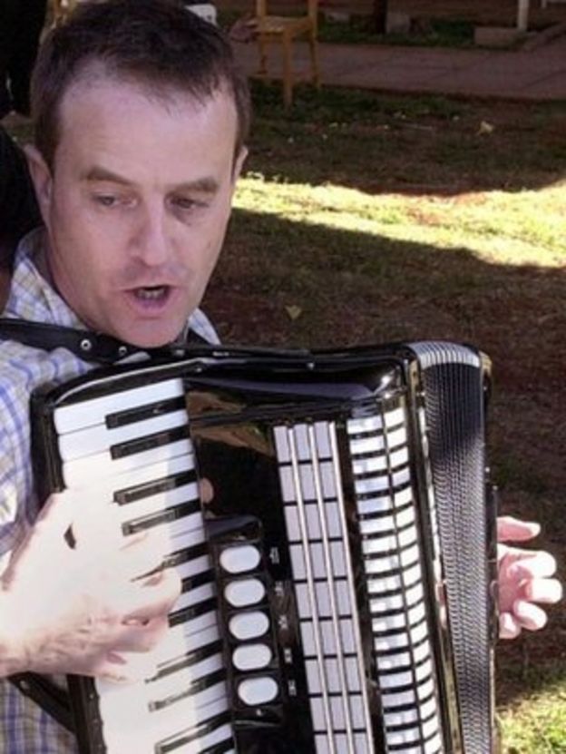 Dead BA pilot Simon Wood faced UK and Africa child abuse claims - BBC News