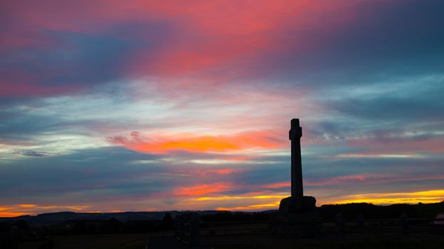 In pictures: Battle of Flodden flag tours the Borders - BBC News