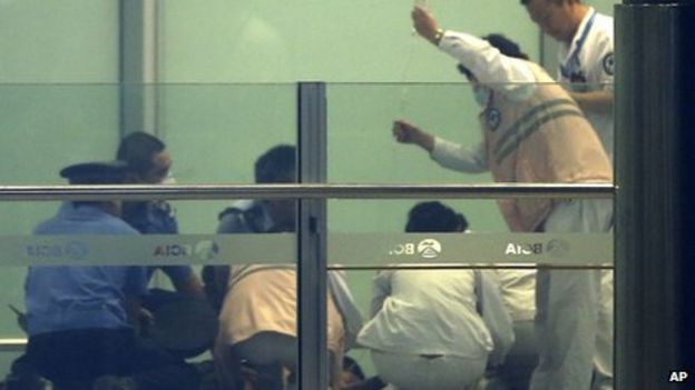 China Beijing airport explosion suspect tried - BBC News