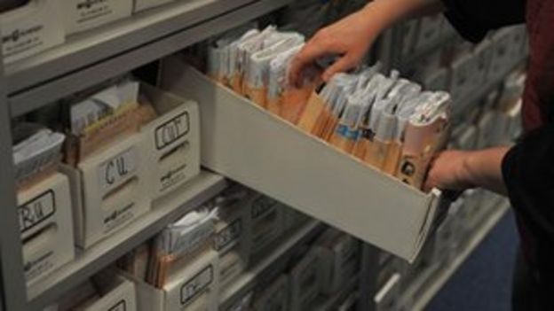 NHS IT system one of 'worst fiascos ever', say MPs - BBC News