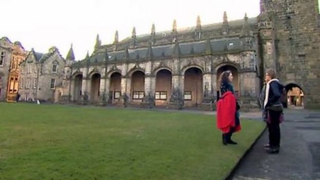 More students start courses at Scottish universities - BBC News