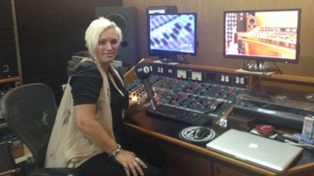 Where are all the women behind the scenes in music? - BBC News