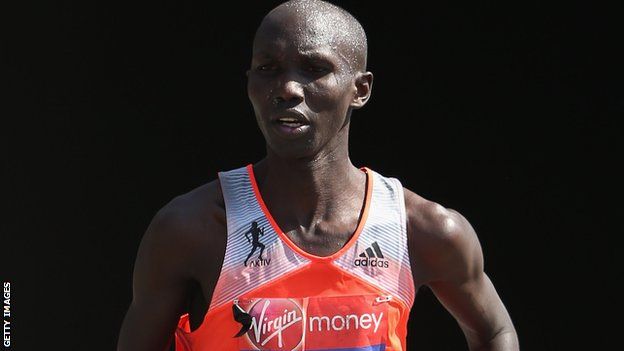 Berlin marathon: Wilson Kipsang sets new world record - BBC Sport