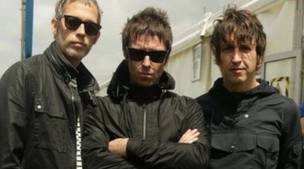 Liam Gallagher: Beady Eye have split up - BBC News