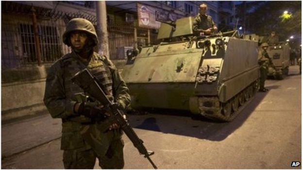 Rio de Janeiro favelas occupied after major operation - BBC News