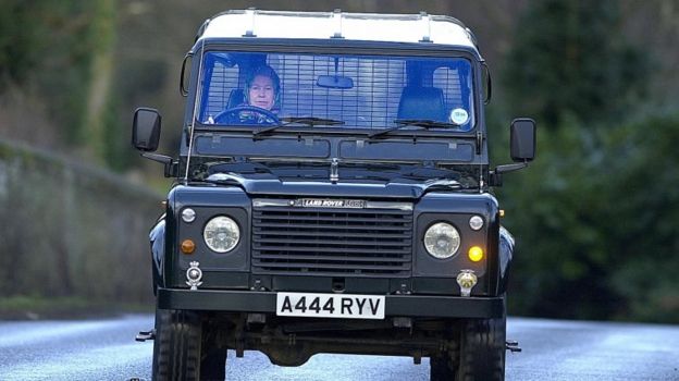 Defenders of the famous - Land Rover-loving celebrities - BBC News