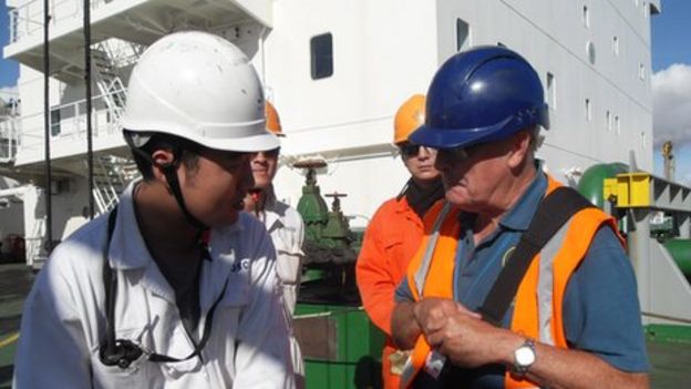 Apostleship of the Sea helping 'invisible' seafarers - BBC News