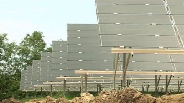 Consultation over 180,000 solar panel park for Deeside - BBC News