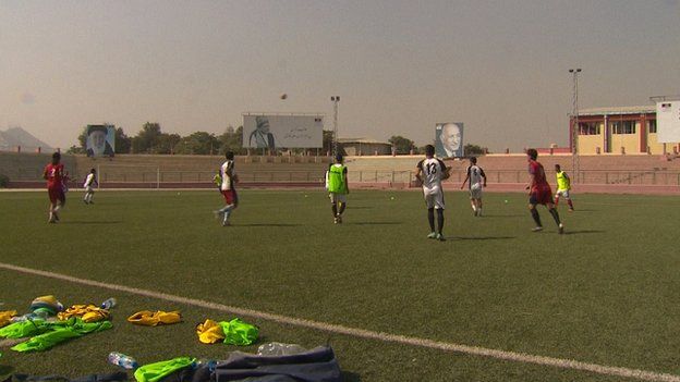 The goal of Afghanistan's beautiful game - BBC News