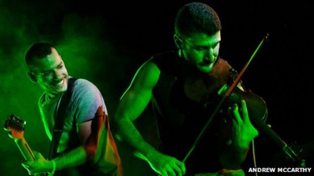 Mashrou' Leila: The band out to occupy Arabic pop - BBC News