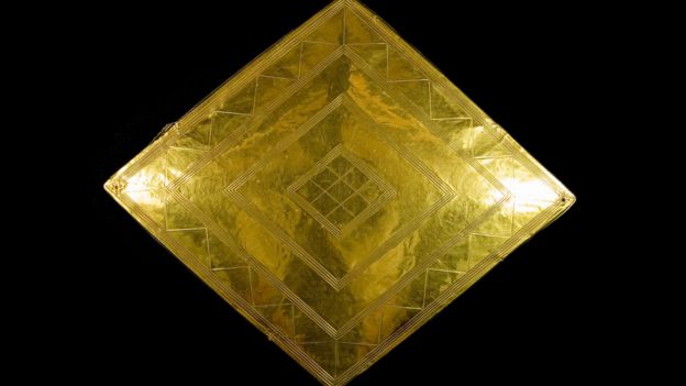 'Rare sun disc' on show in Wiltshire for first time to mark solstice ...