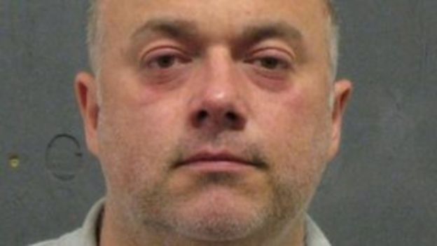 Ex-PC Jonathan Webb jailed for £23,000 theft from woman - BBC News