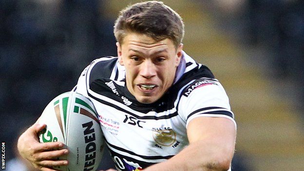 Warrington: Matty Russell accepts pressure of replacing Hodgson - BBC Sport