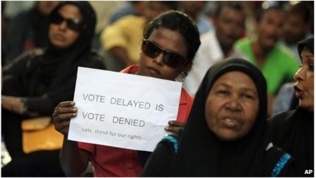Maldives opposition protest over vote cancellation - BBC News