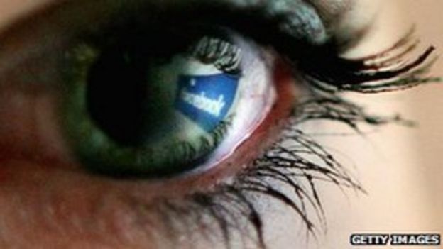 Facebook irresponsible over beheading videos, says PM - BBC News