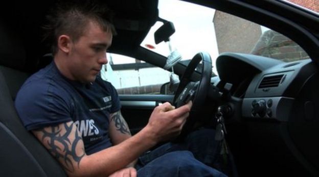 Car insurance 'ghost broker' jailed over website scam - BBC News