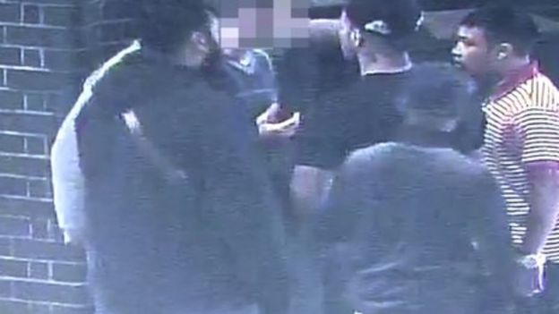 US student scarred in east London bottle attack - BBC News