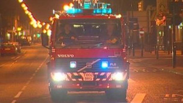 Tyne and Wear fire crew cuts 'will risk lives' - BBC News