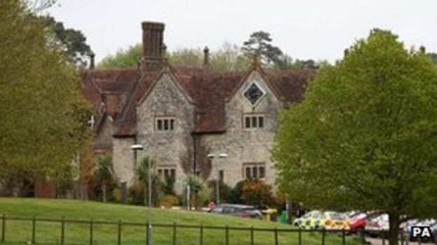 Askham Grange and East Sutton Park women's prisons to close - BBC News