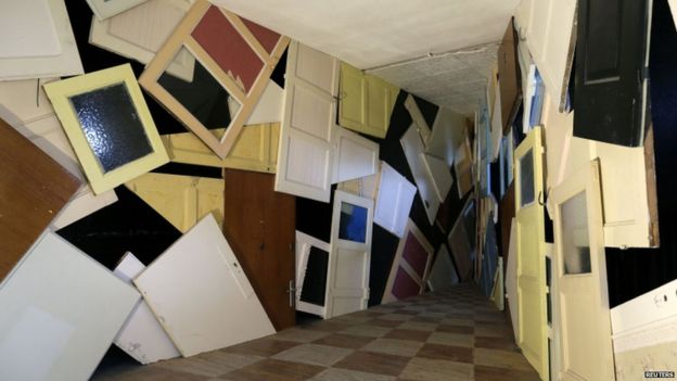 In Pictures: Tour Paris 13 - BBC News