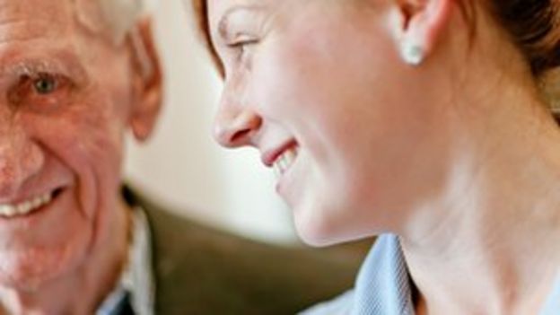 Blind Veterans UK charity aims to reach thousands in need - BBC News