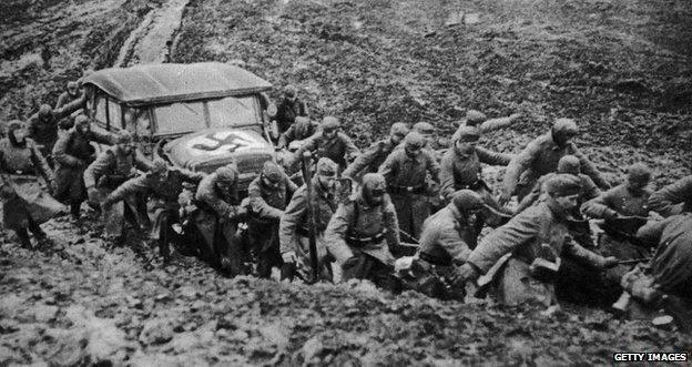 Five storms that shaped history - BBC News