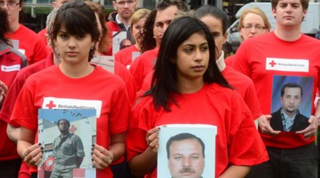 My role as an aid worker in Syria - Red Crescent worker - BBC News