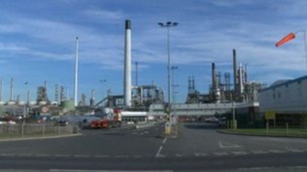 Humber Refinery injuries: HSE investigates 'steam leak' - BBC News