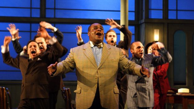 In pictures: Live from the National Theatre - BBC News