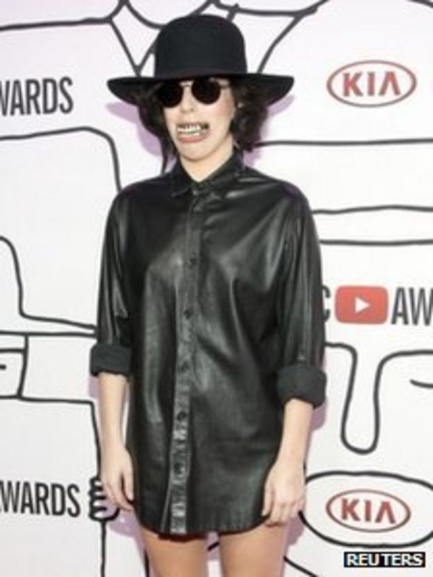 Eminem named Artist of the Year at first YouTube awards - BBC News